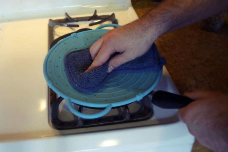 How To Pan Roast Coffee Beans on the Stove