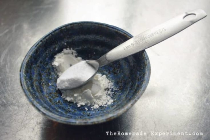 Deodorant Powder with Baking Soda & Cornstarch