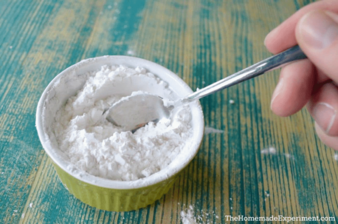 How To Make Scented Homemade Deodorant Powder With Essential Oils